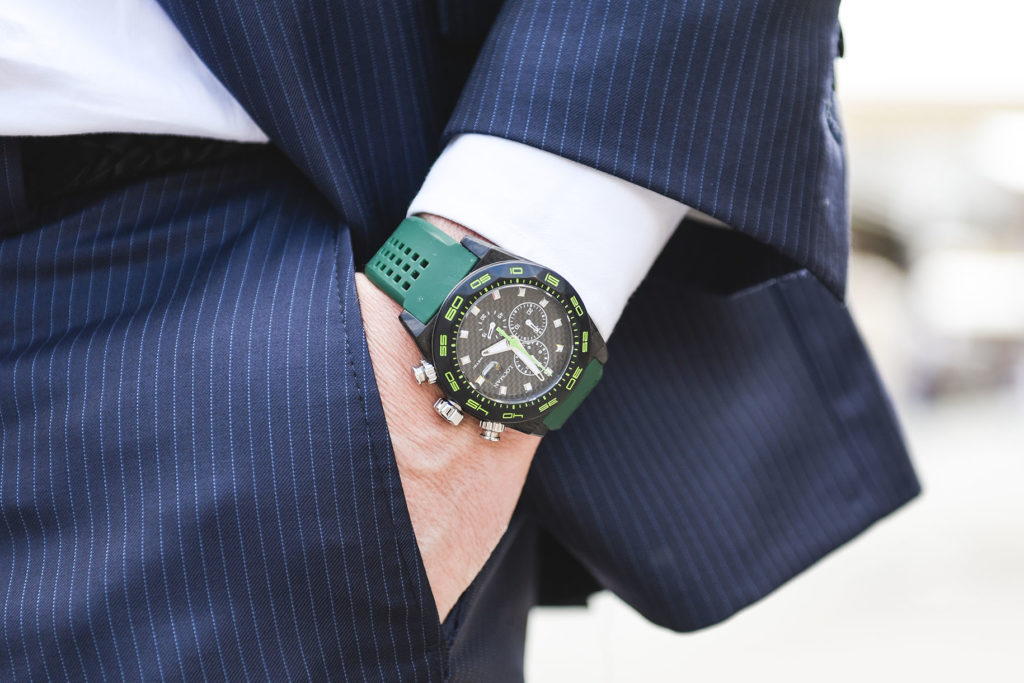 LOCMAN brings accuracy and reliability of quartz to its Stealth dive ...