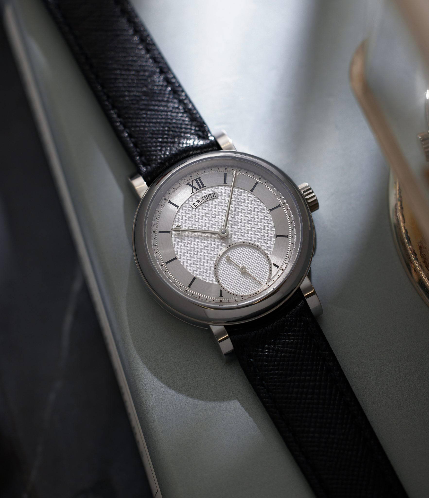 VIEREN watch review: The Black Croc reinvents the classic dress watch ...