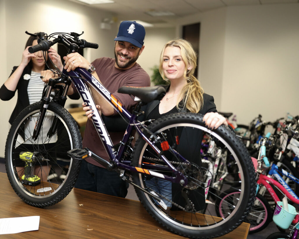 CD Peacock lends support to Chicago's foster children - WATCHPRO USA