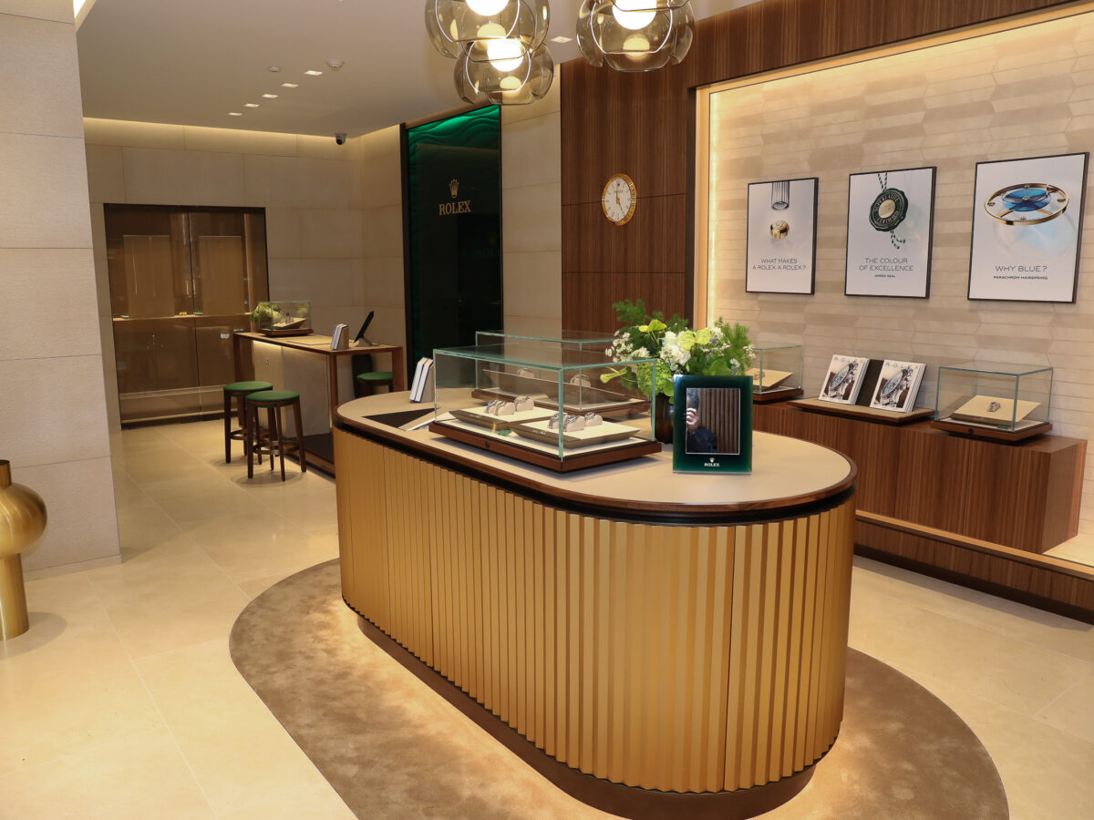 THE BIG INTERVIEW: Manfredi Jewels expands the family firm - WATCHPRO USA