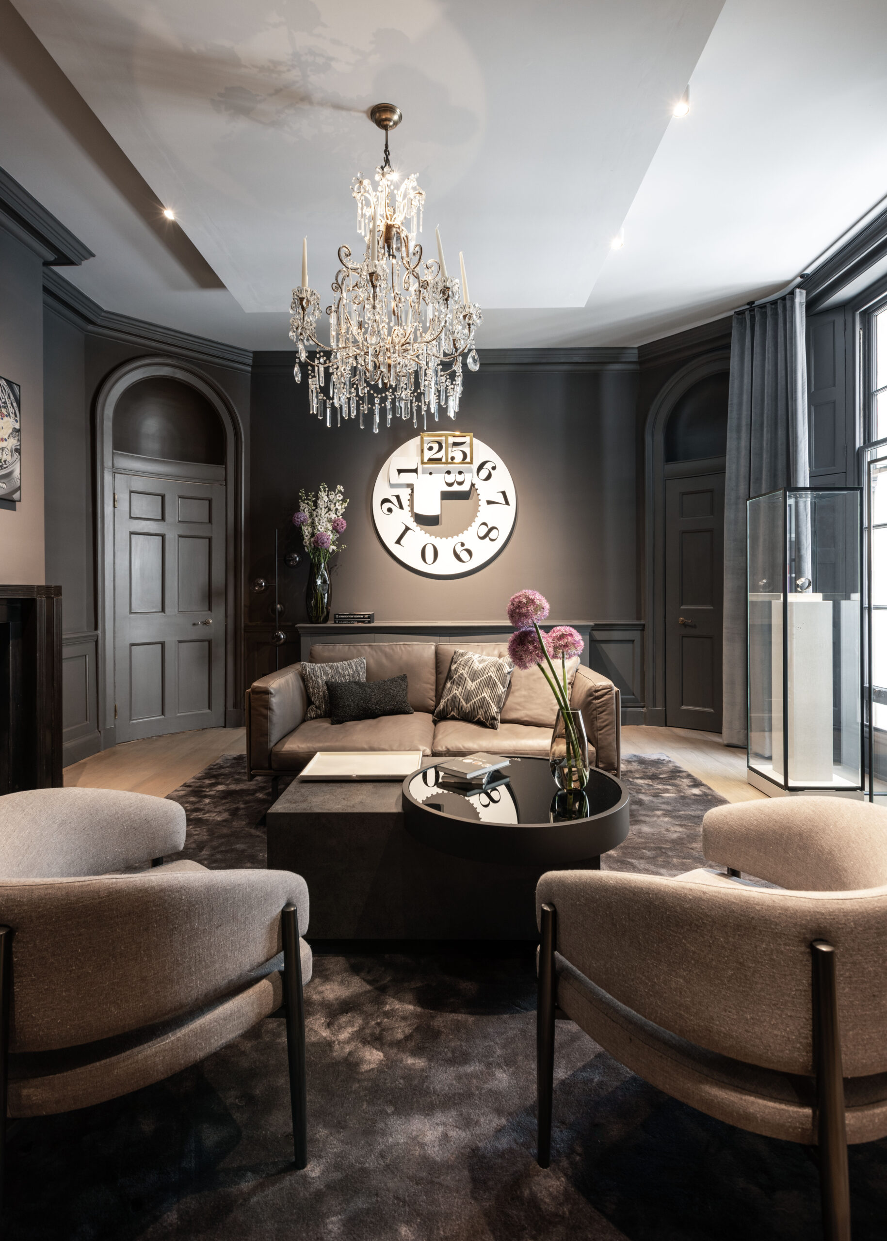 A. Lange & Söhne shifts towards AP House-style lounges - WATCHPRO USA