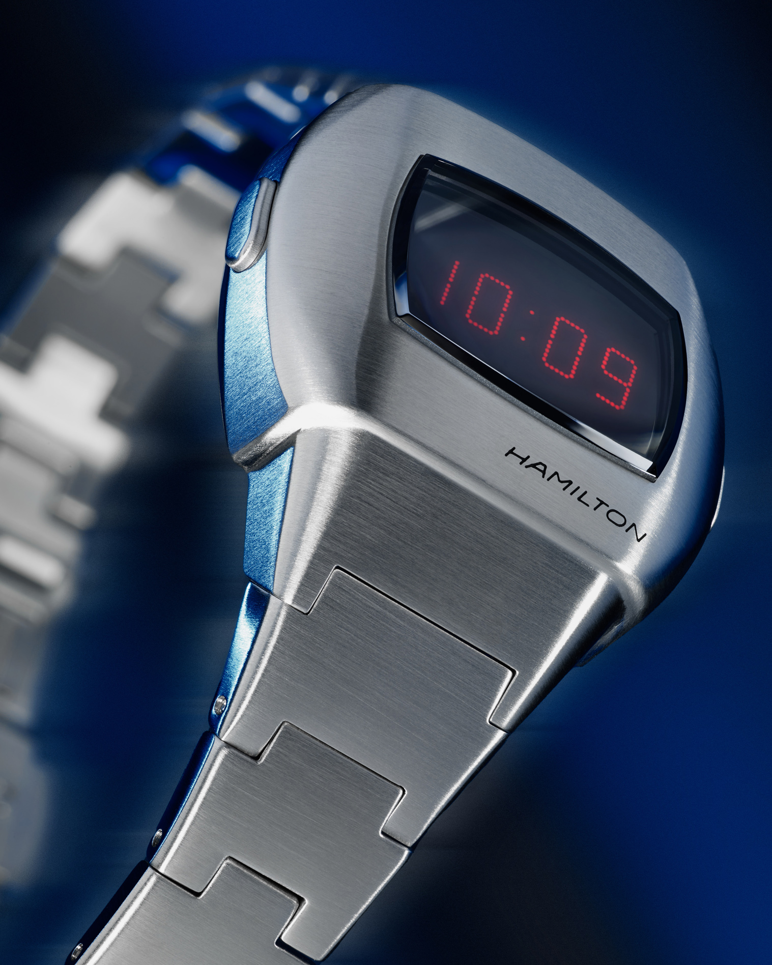 Hamilton brings Pulsar Cushion 74 back to life as its latest PSR ...