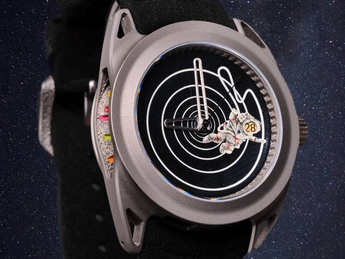Apiar bends time with limited edition wormhole design - WATCHPRO USA