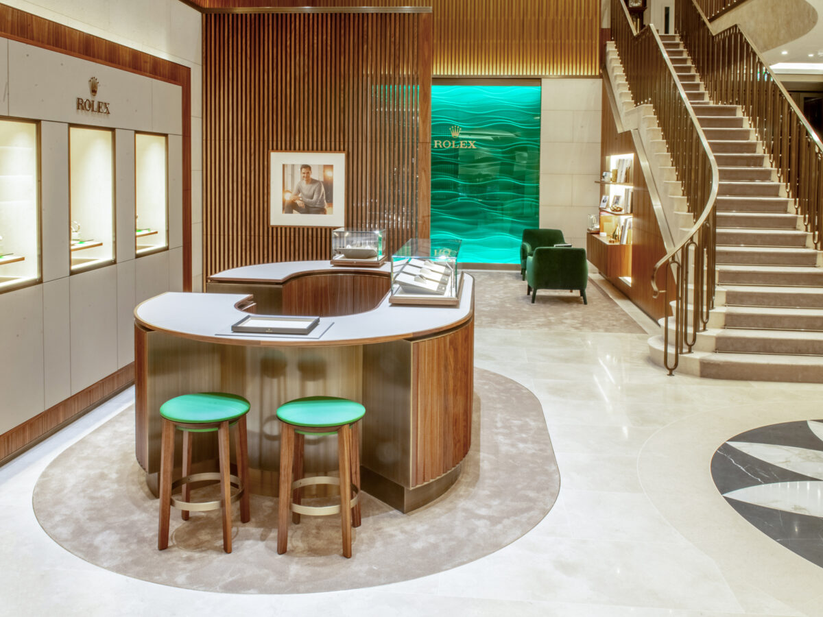 Family-owned jeweler proves multibrand stores don't have to look like ...