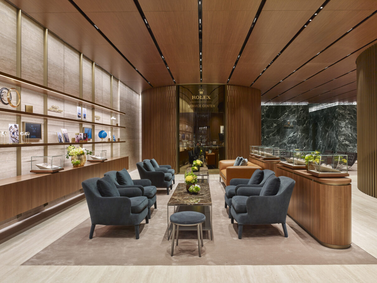 GREATEST SHOWROOMS: Gearys Rolex boutique on Rodeo Drive - WATCHPRO USA