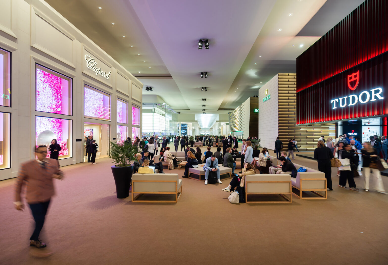 CORDER’S COLUMN: Family jewelers are back in fashion - WATCHPRO USA