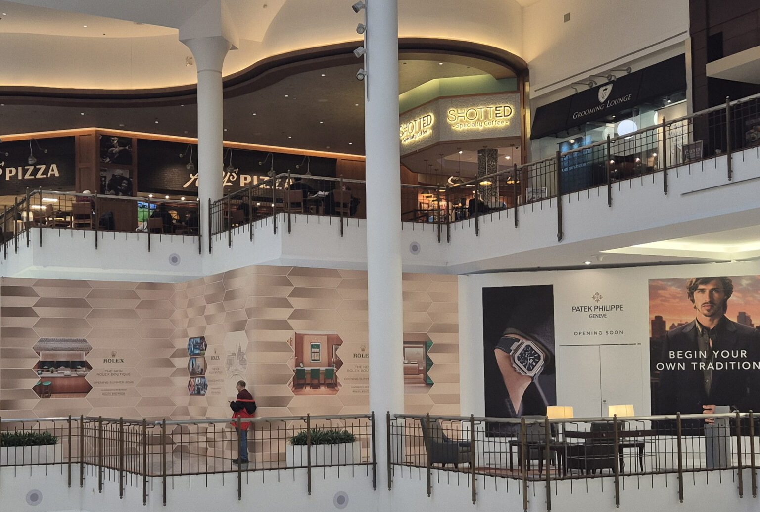 How Trump's tax policy is turbo-charging boutique building for Rolex ...